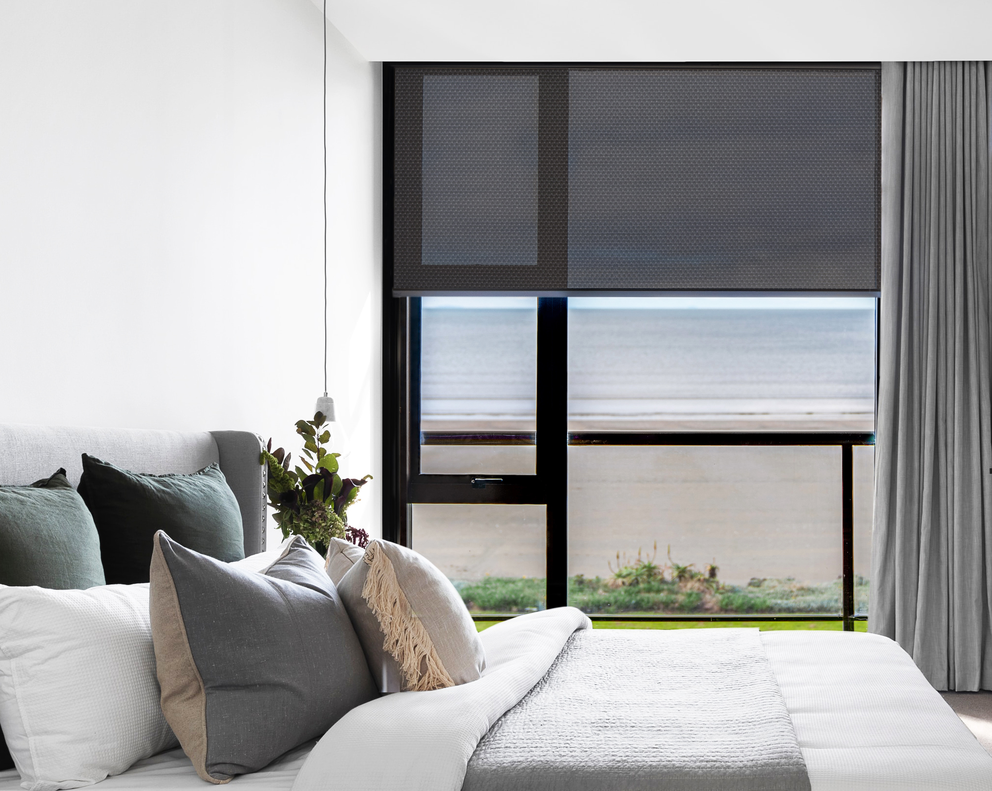 Sunscreen Roller Blinds - Reduce 97% UV Heat | NZ Blinds